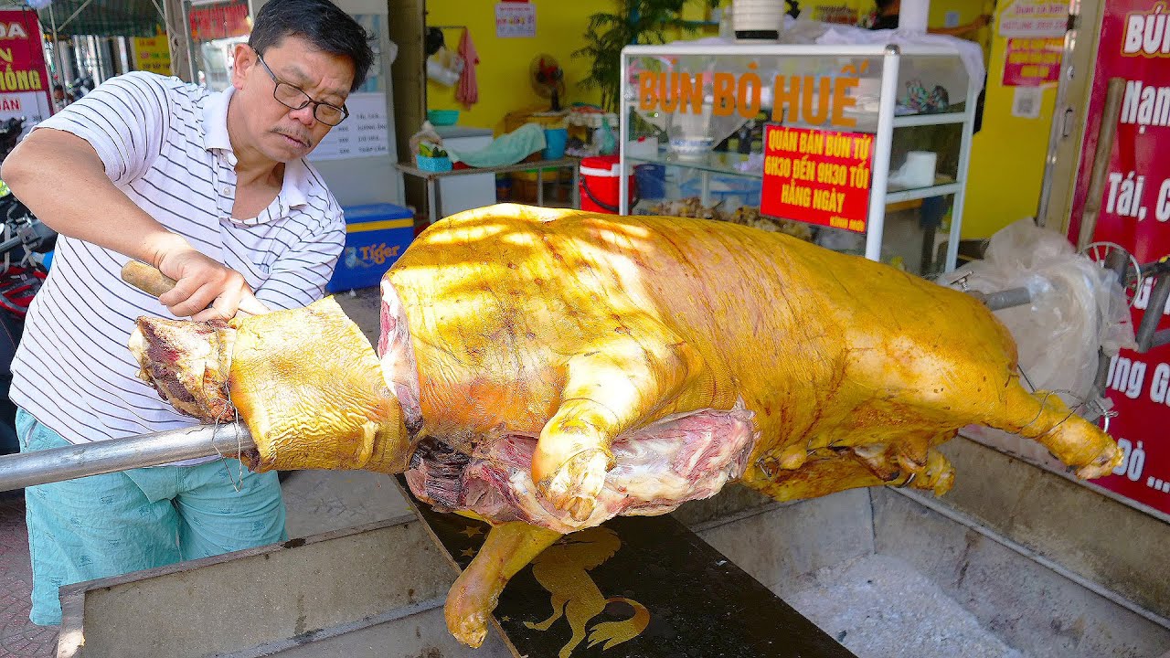 Charcoal Grilled Cow Barbecue & Beef Noodles - Vietnam Street Food ...
