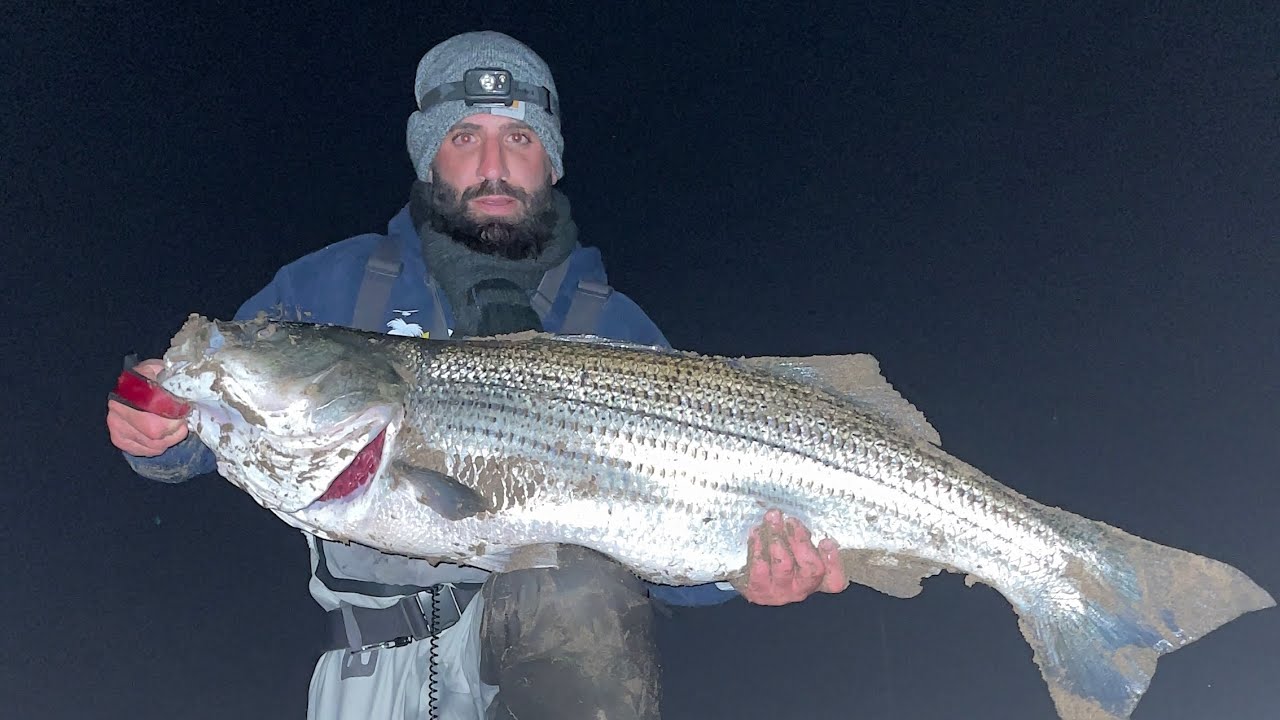 HOW TO CATCH STRIPED BASS ON SP MINNOW - YouTube