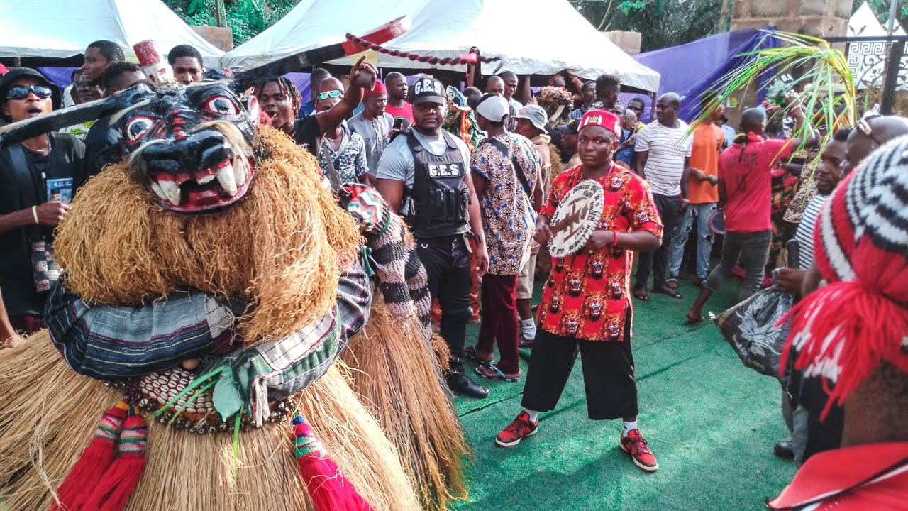 Agaba isiala Masquerade at Umuome Inyi - YouTube