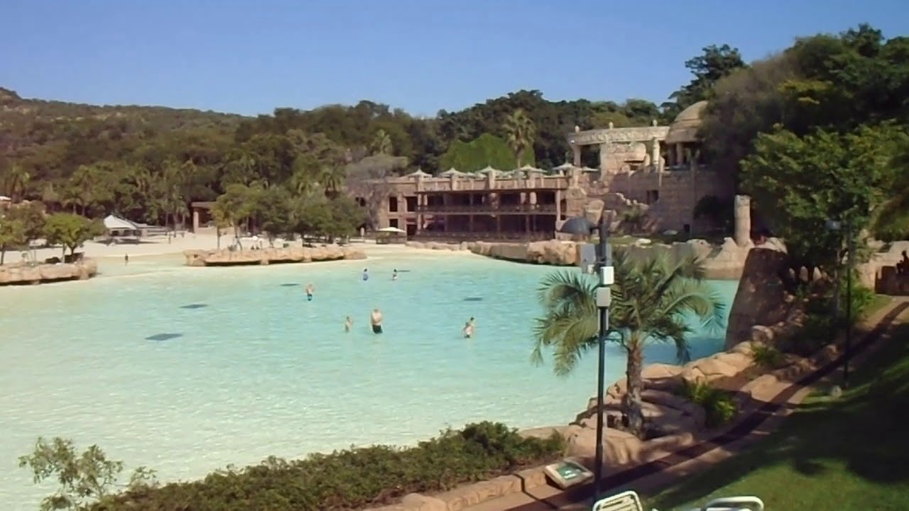 Fun things to do at the Palace of the Lost City - South Africa - YouTube