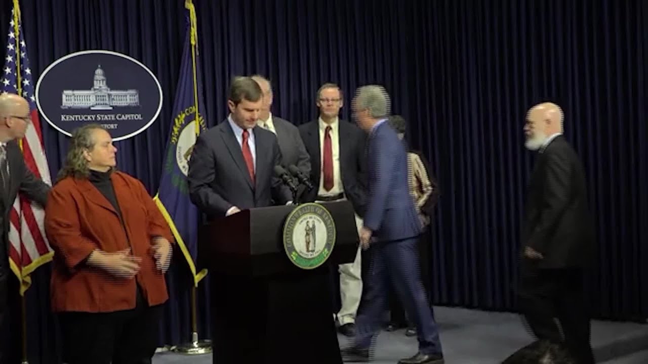 Kentucky Governor to sign executive order to combat coronavirus - YouTube