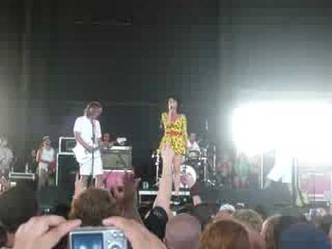 Katy Perry Warped Tour (Hot and Cold) SA 08 - YouTube