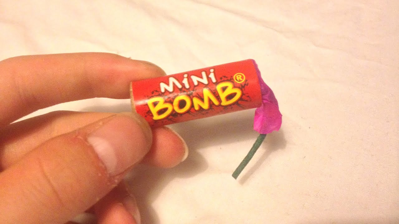 KLASEK Mini Bomb Firecracker | Banger | Petard | Test UK - YouTube