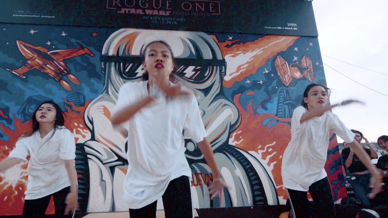 Rogue One: Star Wars Ngoại Truyện | Graffiti Activation - YouTube