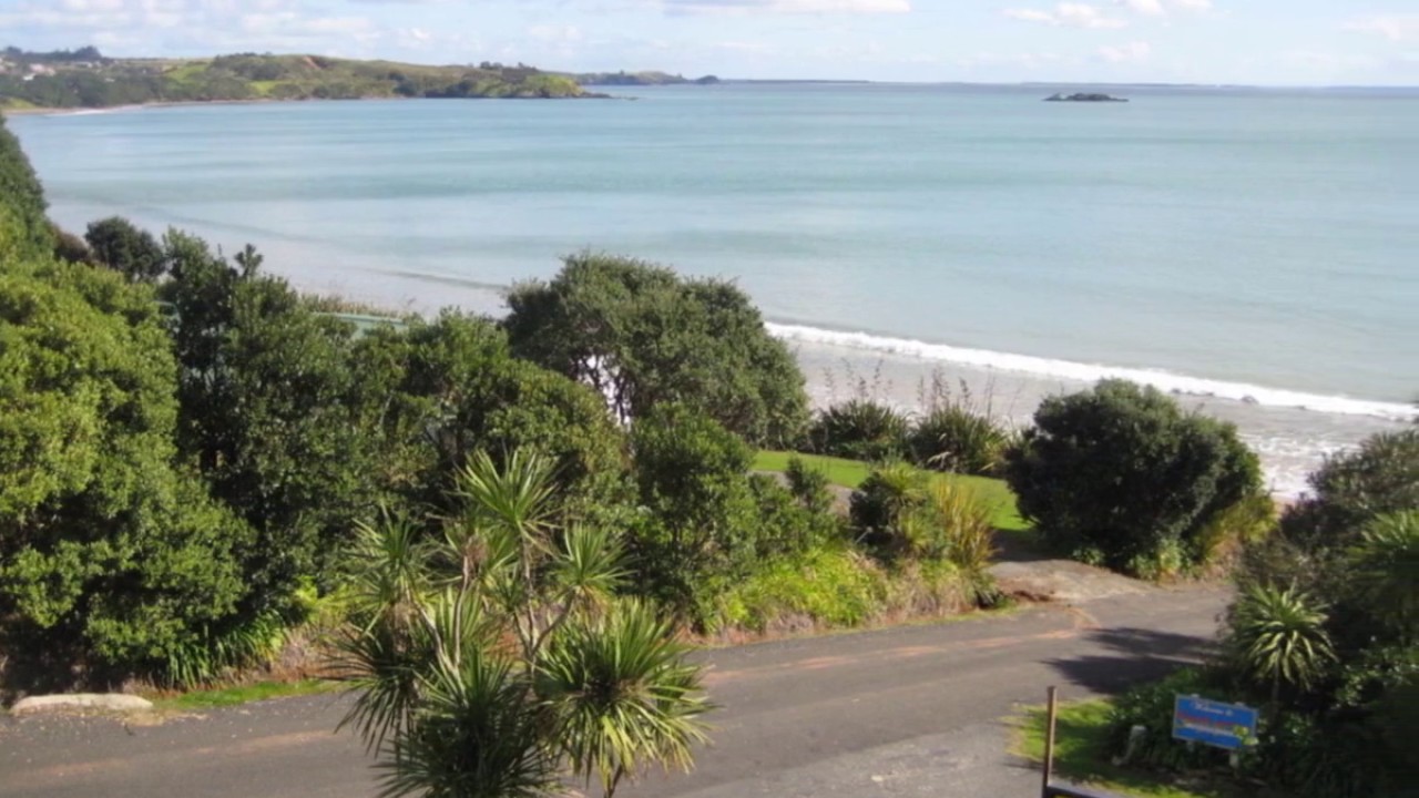Coopers Beach - Located One Back From Beachfront - YouTube