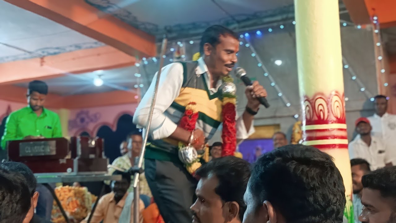 Chhota Maruti Vs Govind Rathod Banjara Bhajan - YouTube