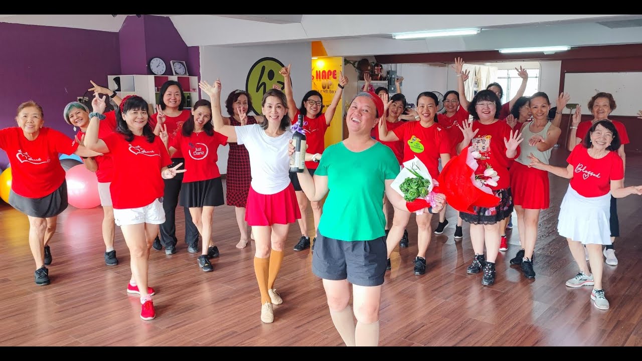 Red Red Wine by JD Saturday Beginner Line Dance Class - YouTube