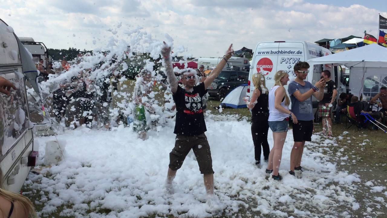 Schaumparty 2/2 Caravanplatz @ G.O.N.D. 2016 - YouTube