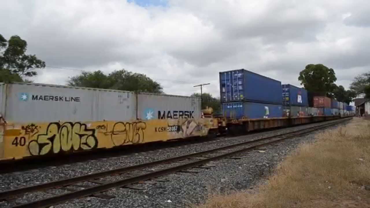 KCS Lines SD70ACe 4150 y ES44AC 4841 en Jesús María, San Luis Potosí ...