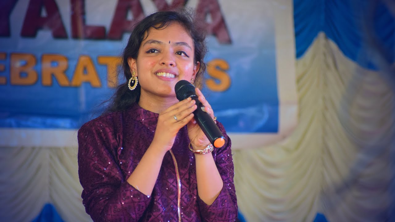Speech by Mathangi Ajithkumar (Playback Singer, Alumni) - YouTube
