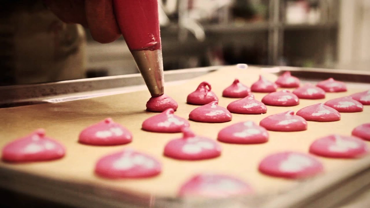 Making Of Macarons-made in Bonn.mov - YouTube
