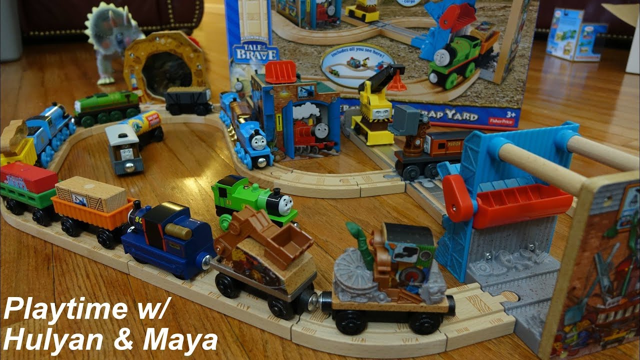 Thomas Wooden Railway Set: Reg & Percy at the Scrapyard - Tale of the ...