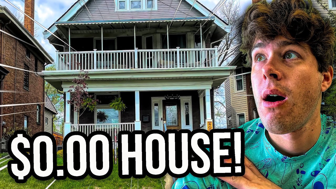 How I Bought A House and Live for FREE by Playing FIFA… (GAMING HOUSE ...