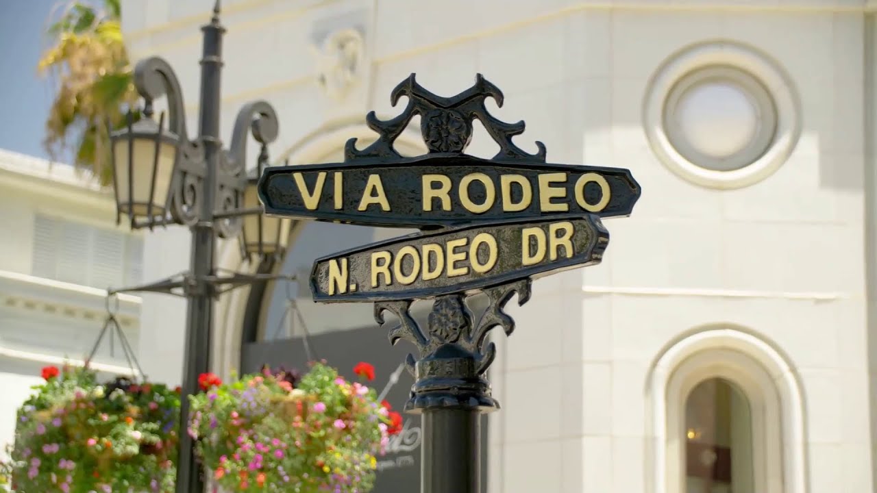 Visiting Rodeo Drive Beverly Hills - YouTube
