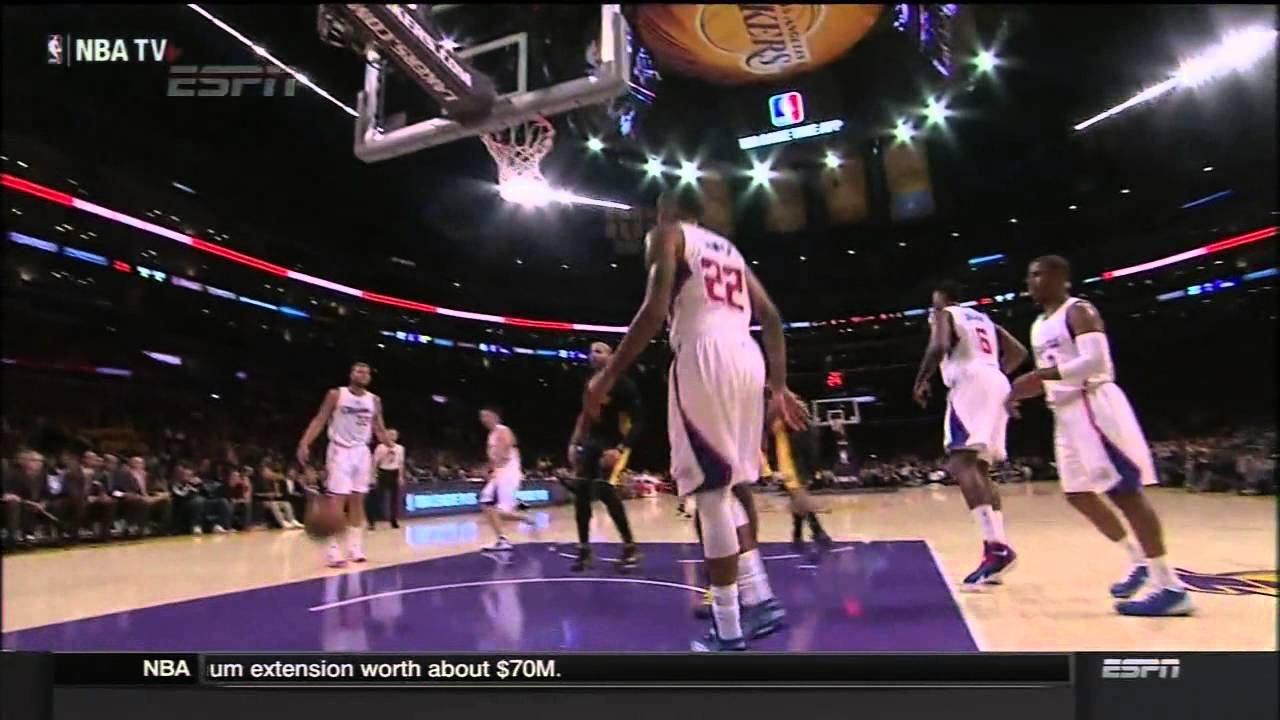 Kobe Bryant can still do reverse dunks - YouTube