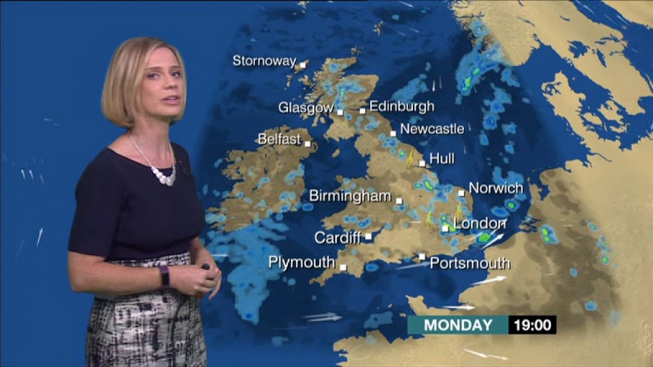 Lucy Verasamy ITV Weather 2016 12 02 @strangewanderingcat2906