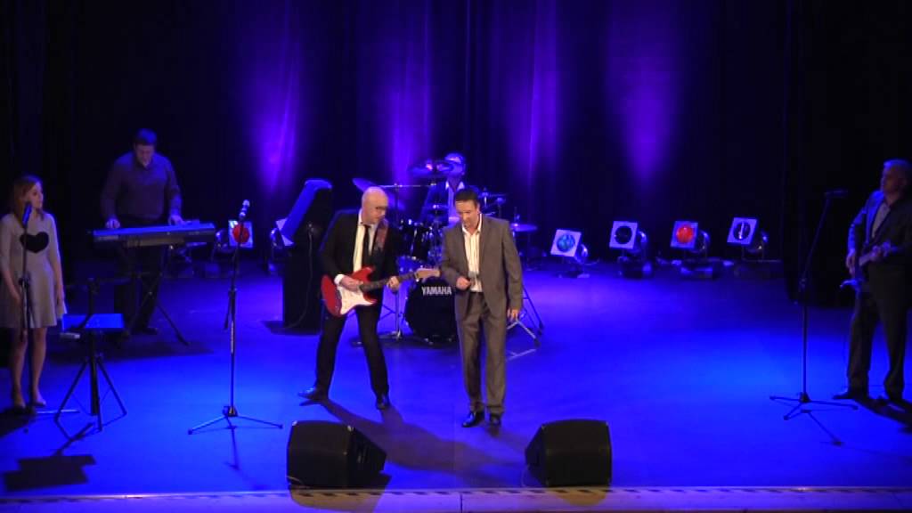 EMI Band- Takich dwóch - YouTube