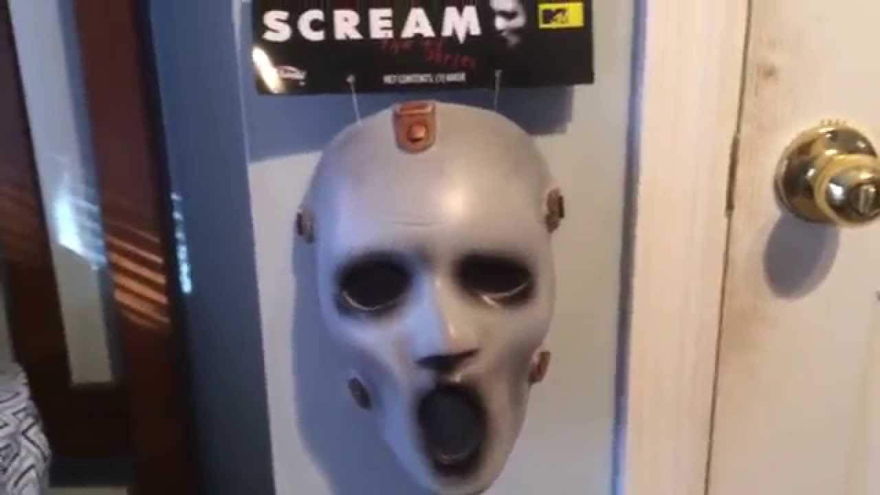 Officially Licensed MTV Scream Mask (Funworld) - YouTube