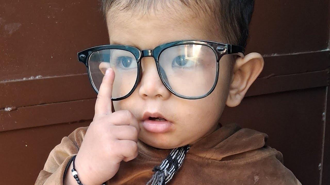 Akshat funny vlogs(Anand) is live - YouTube