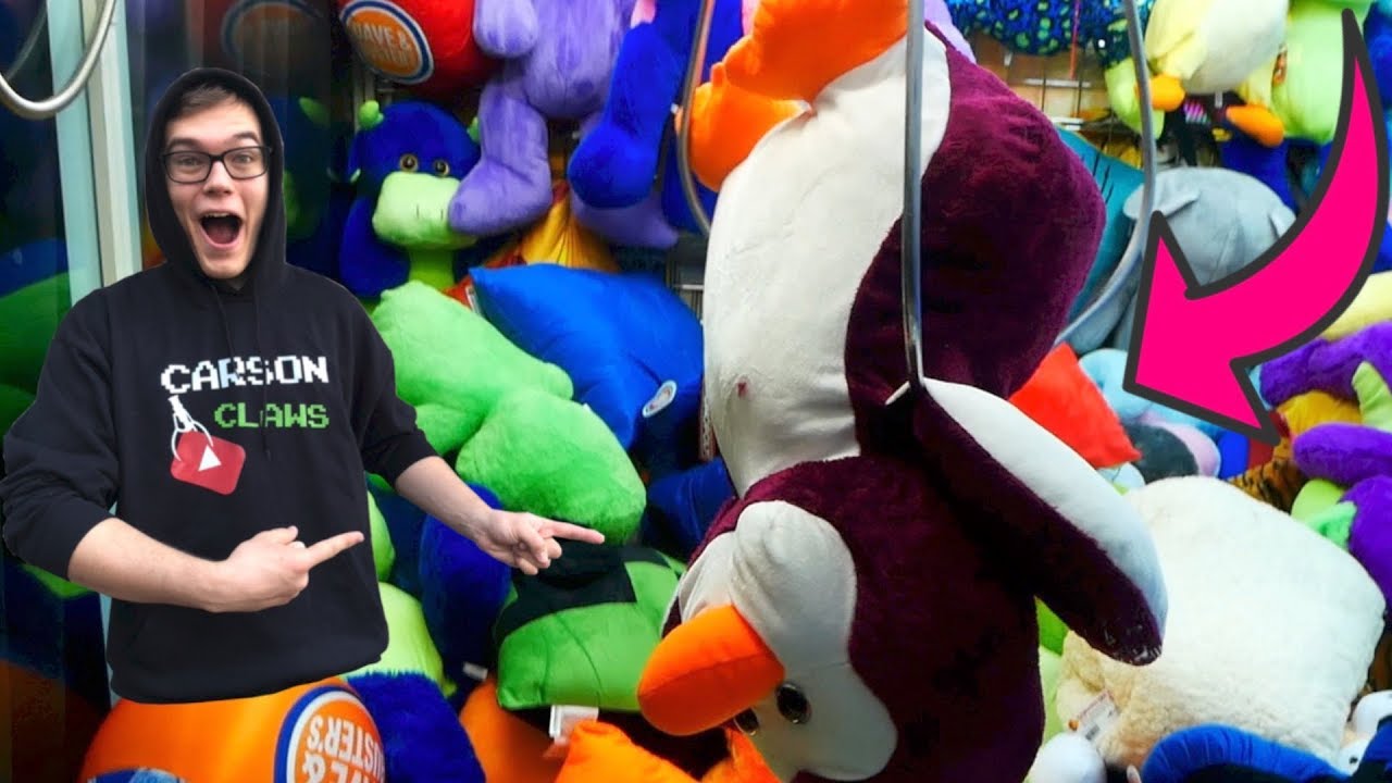 BIG Claw Machine Wins at the Arcade! - YouTube