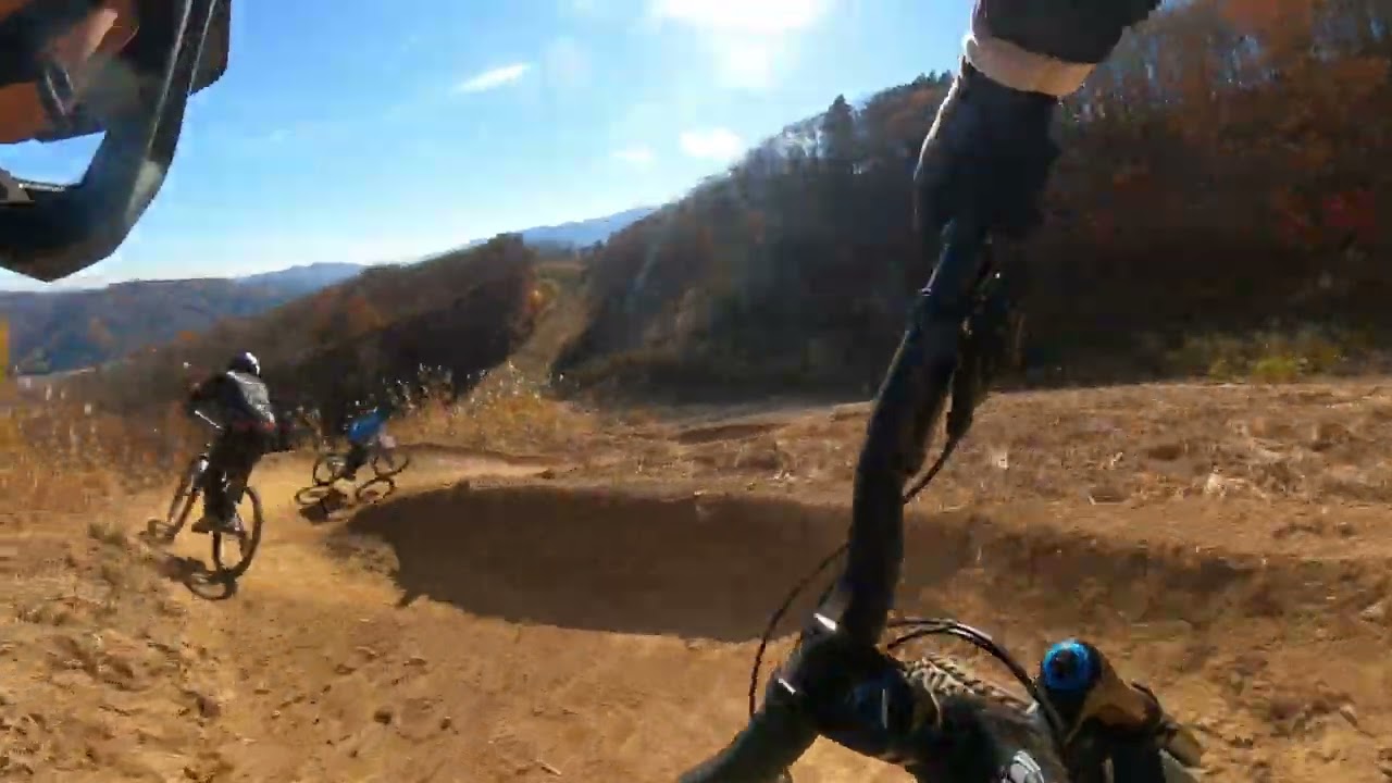 Hakuba Iwatake | Kamikaze DH | Yama Gears | follow Cams 22/11/06 - YouTube