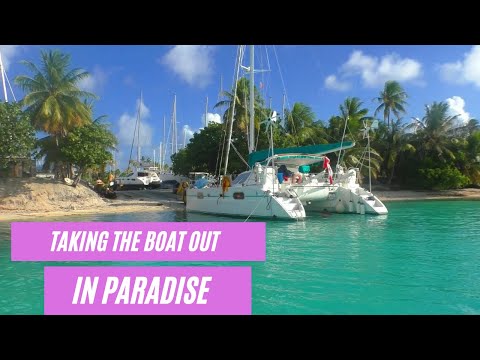 Hauling out in Apataki Carenage French Polynesia (Memorable Sailing)