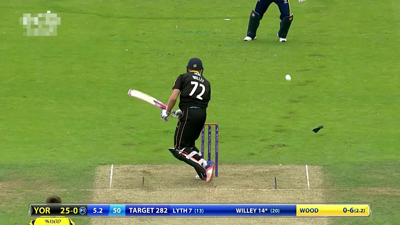 CSK Bowler Mark Wood Can Bowl Dangerously - YouTube