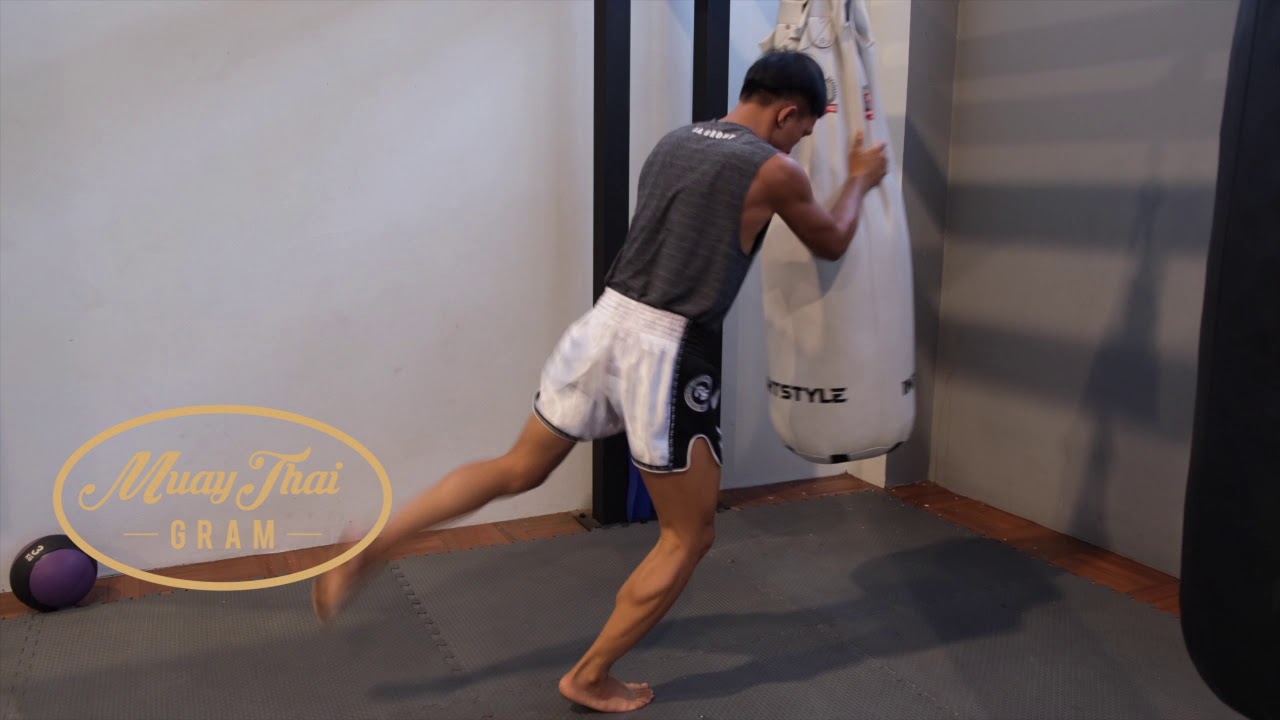 How To Knee The Bag With Yothin FA Group - YouTube