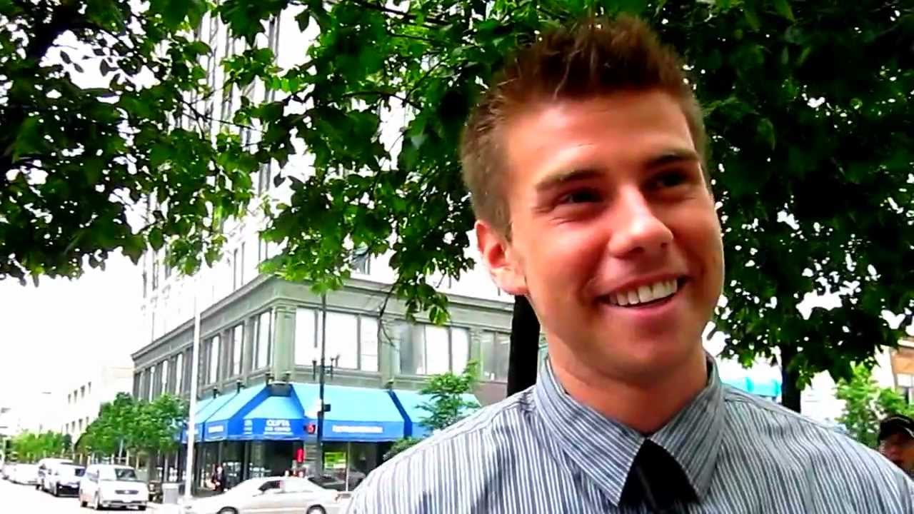 CBC Winnipeg Television' s Chris Glover...Dinner Hour News - YouTube