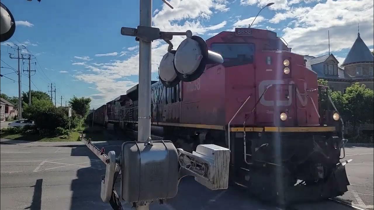 (HD) CN 8838 & CN 2687 (CN 402 East) Rimouski Qc ( Mont-Joli SUB M.P 123.55 ) - YouTube