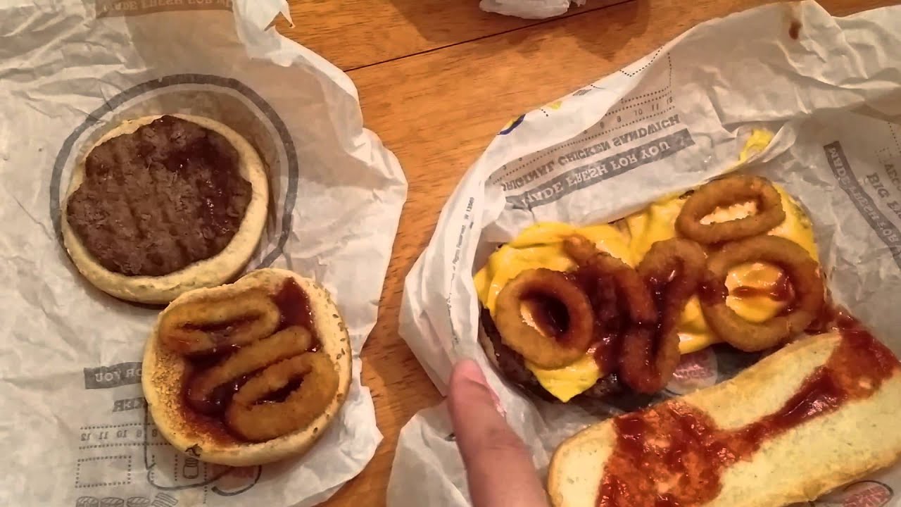 BK Extra Long BBQ Cheeseburger vs BK Rodeo Burger - YouTube