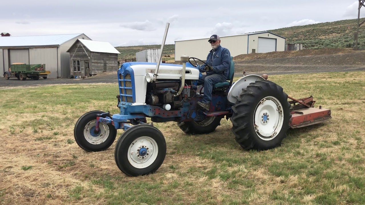 Lot 7 Ford 981 Tractor - YouTube