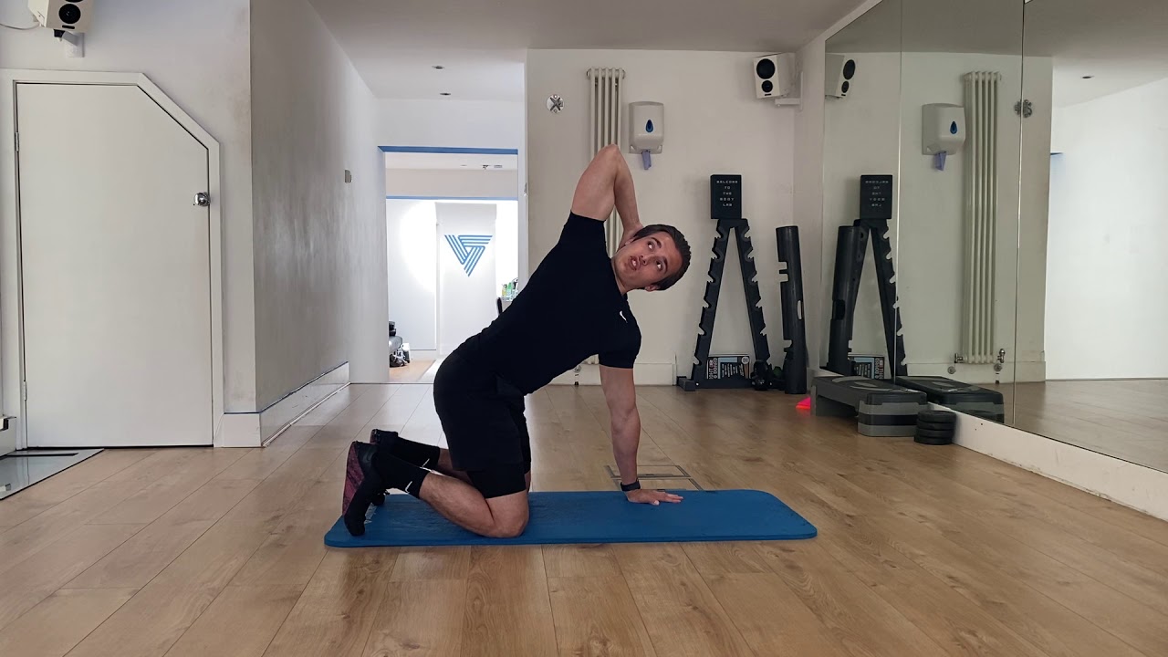 Thoracic rotations - YouTube