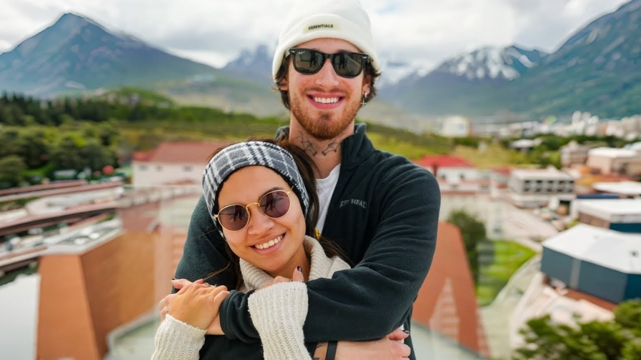 SOCKSFOR1 AND HIS GIRLFRIEND WILL UPLOAD A NEW VIDEO TOGETHER! - YouTube