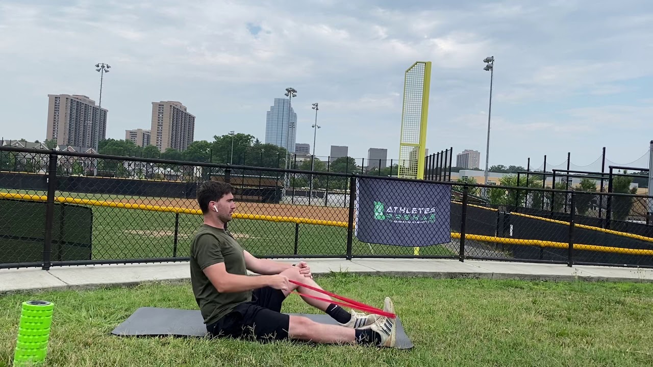 Seated Mini Band Low Rows - YouTube