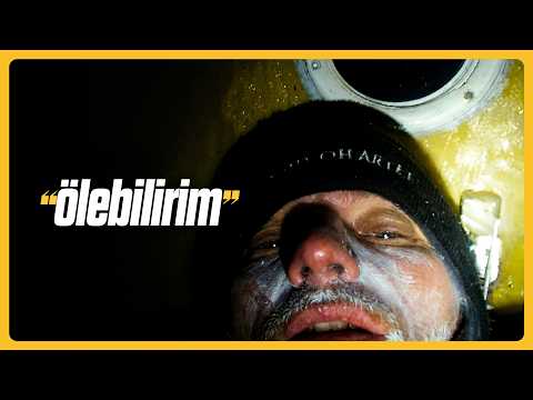 KAYIKLA OKYANUSU GEÇMEYE ÇALIŞAN ADAM