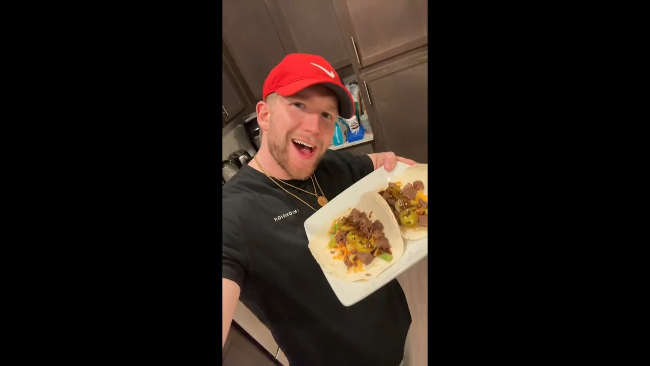 QUICK HIGH PROTEIN STEAK TACOS RECIPE - YouTube