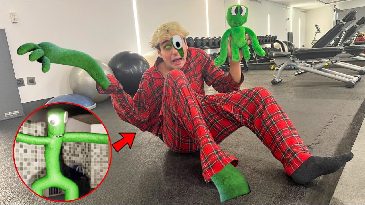 ANTO SI È TRASFORMATO NEL MOSTRO VERDE DI RAINBOW FRIENDS…😰 *è gigante ...