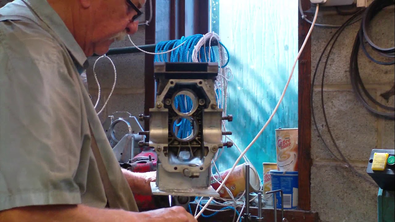 Citroen 2cv special tools. Gearbox - the pinion and crownwheel. - YouTube