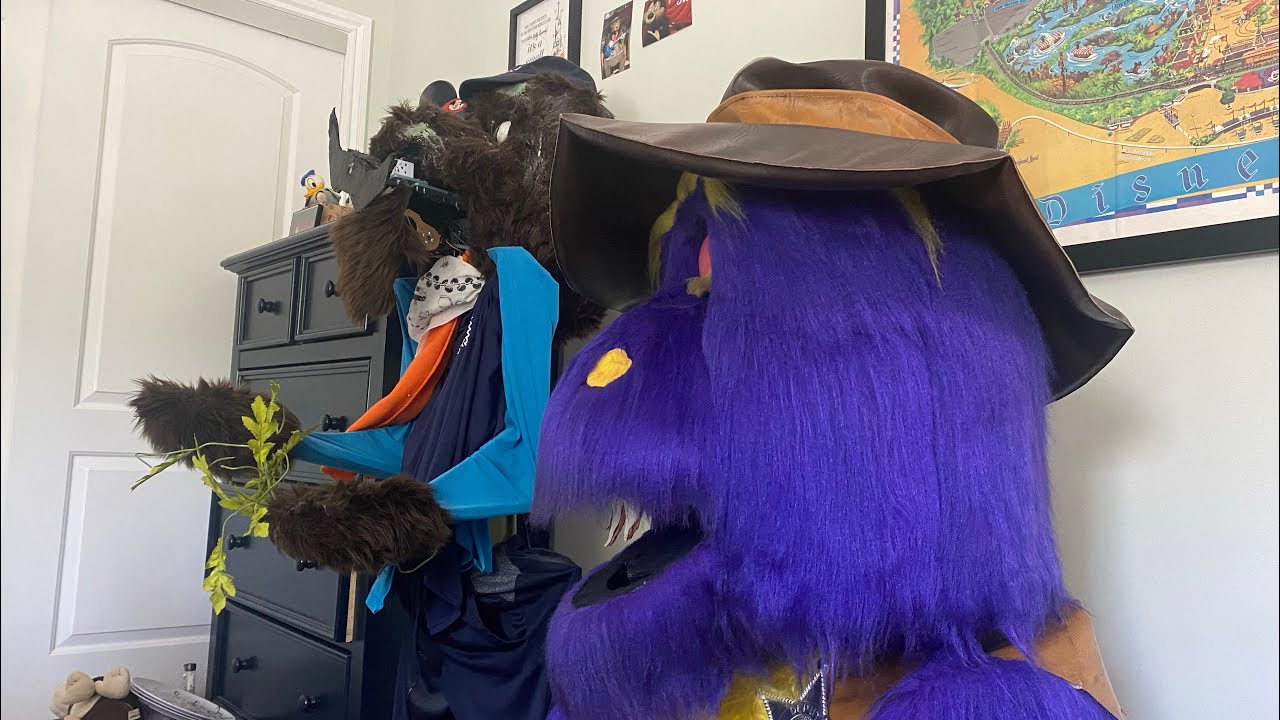 Mr. Munch & Mr. Crunch - Music Goes Round And Round - YouTube