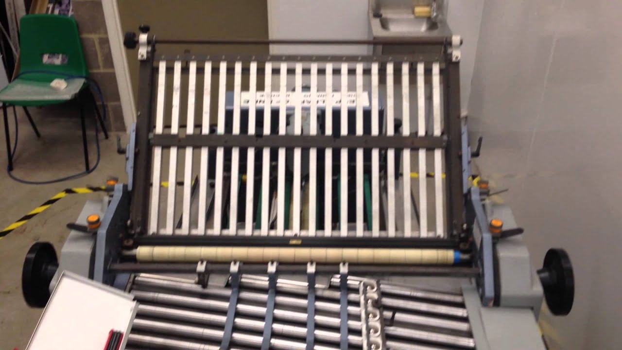 Stahl T66 Folding Machine & Stahl VFZ52 Knife Folder - YouTube
