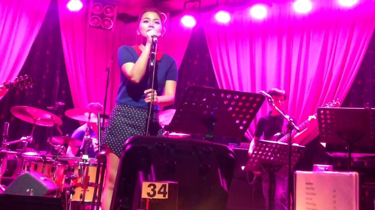 Juris - Baby Now That I Found You [LIVE] - YouTube