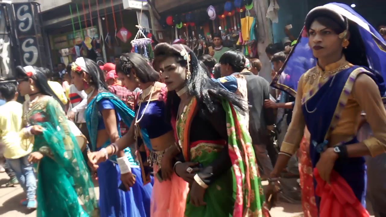 Holi gerche in khandbara - YouTube