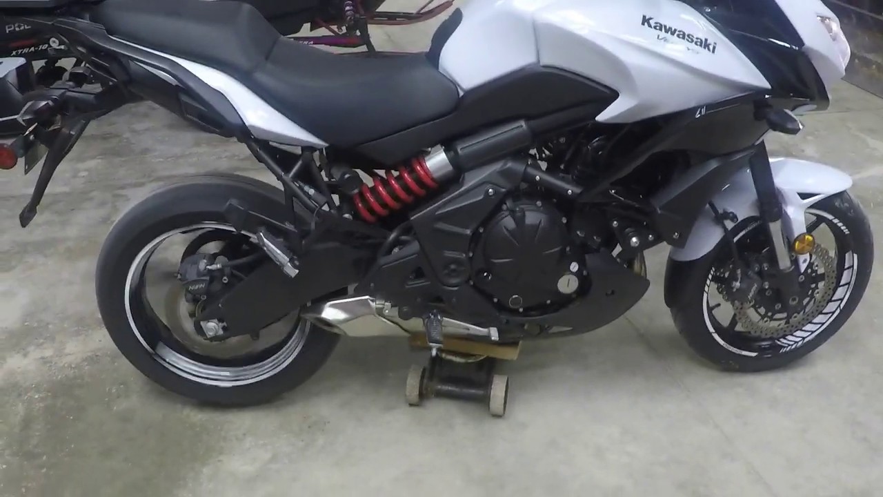Vinyl Graphics Install On A Kawasaki Versys - YouTube