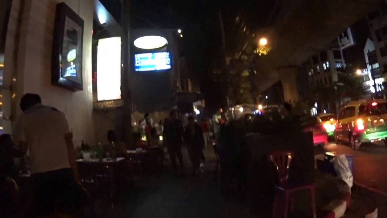 Bangkok Thermae cafe（テーメーカフェ）前へ - YouTube