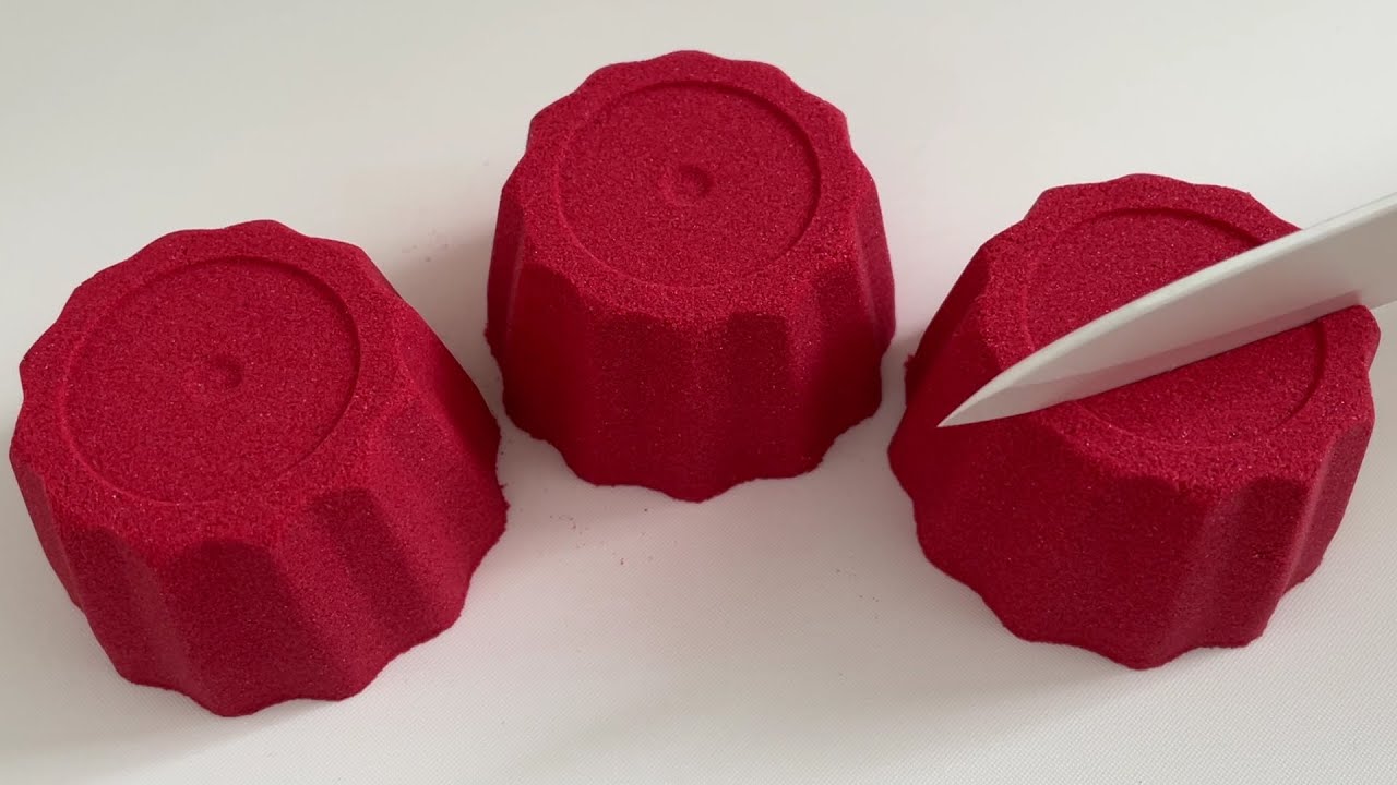 Very Satisfying and Relaxing Kinetic Sand, Crunchy Sand drop and squish ...