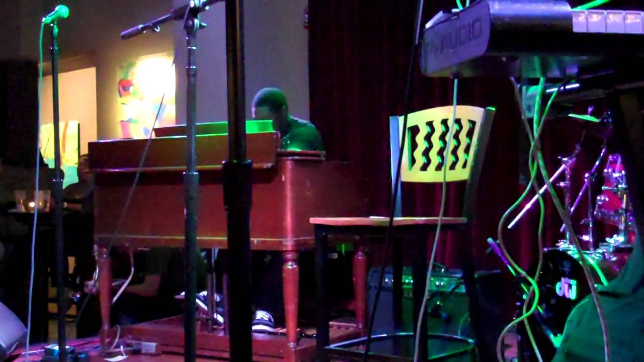 Troy Chambers - Gospel Groove Night 7/11/11 Part 2 - YouTube