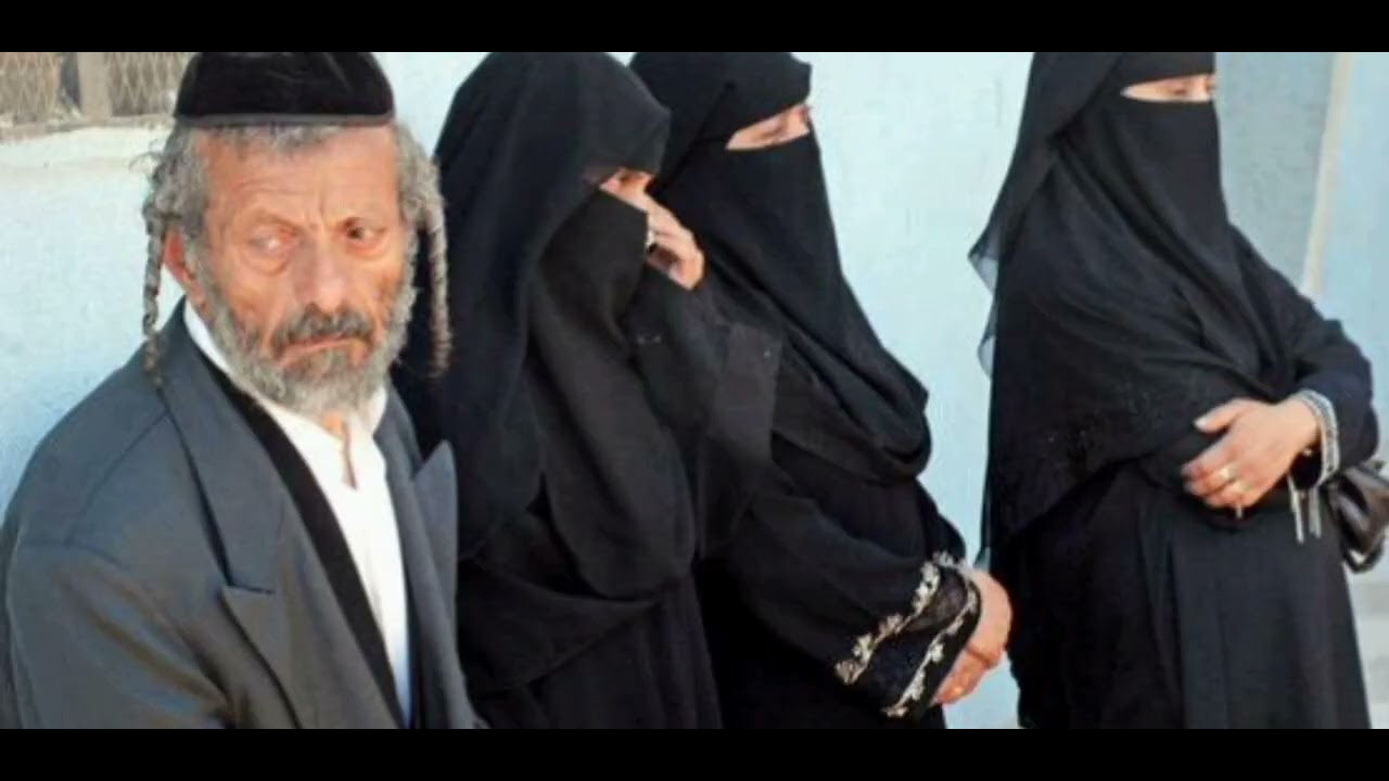 FRUMKA. JEWISH BURQA. 100% TZNIUS. - YouTube