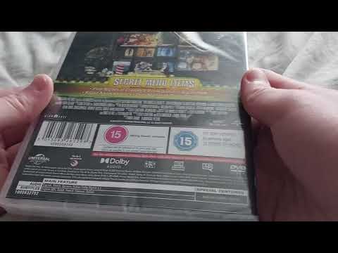 Five Nights At Freddy's (UK) DVD Unboxing - YouTube