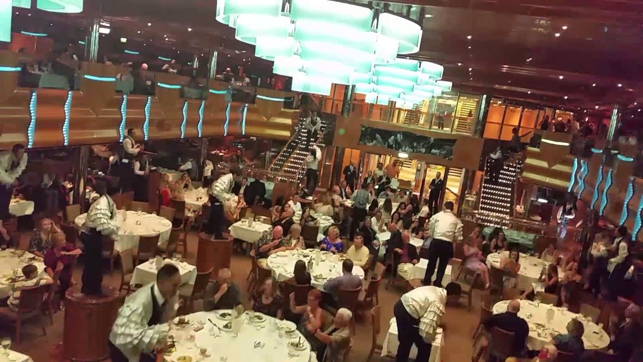 Second night of dinner on Carnival Cruise Showtime - YouTube